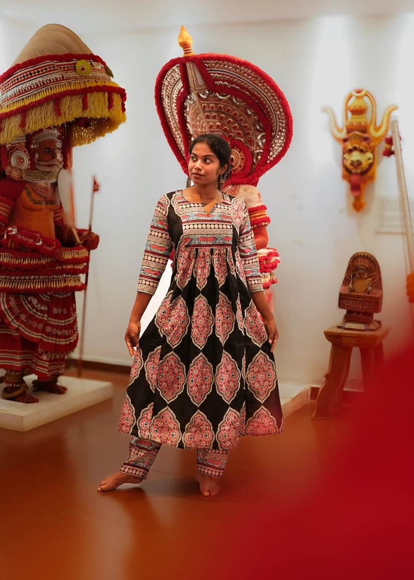Buy Anvika Printed A-Line Kurta Set with Bottom Online | Canoline